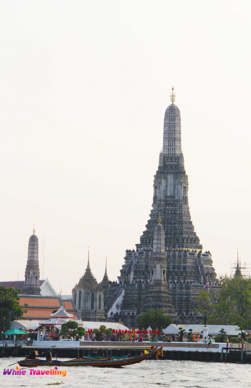 Şafak Tapınağı Wat Arun'da gün batımı! | While Travelling